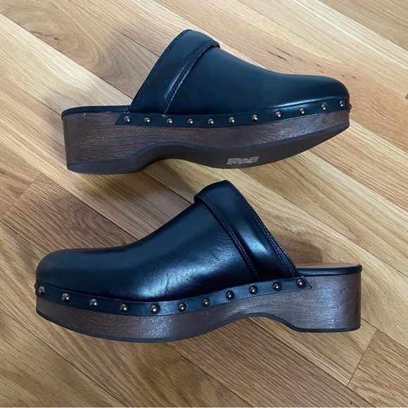 Madewell | Shoes | Madewell The Cecily Clog In Oiled Leather | Poshmark